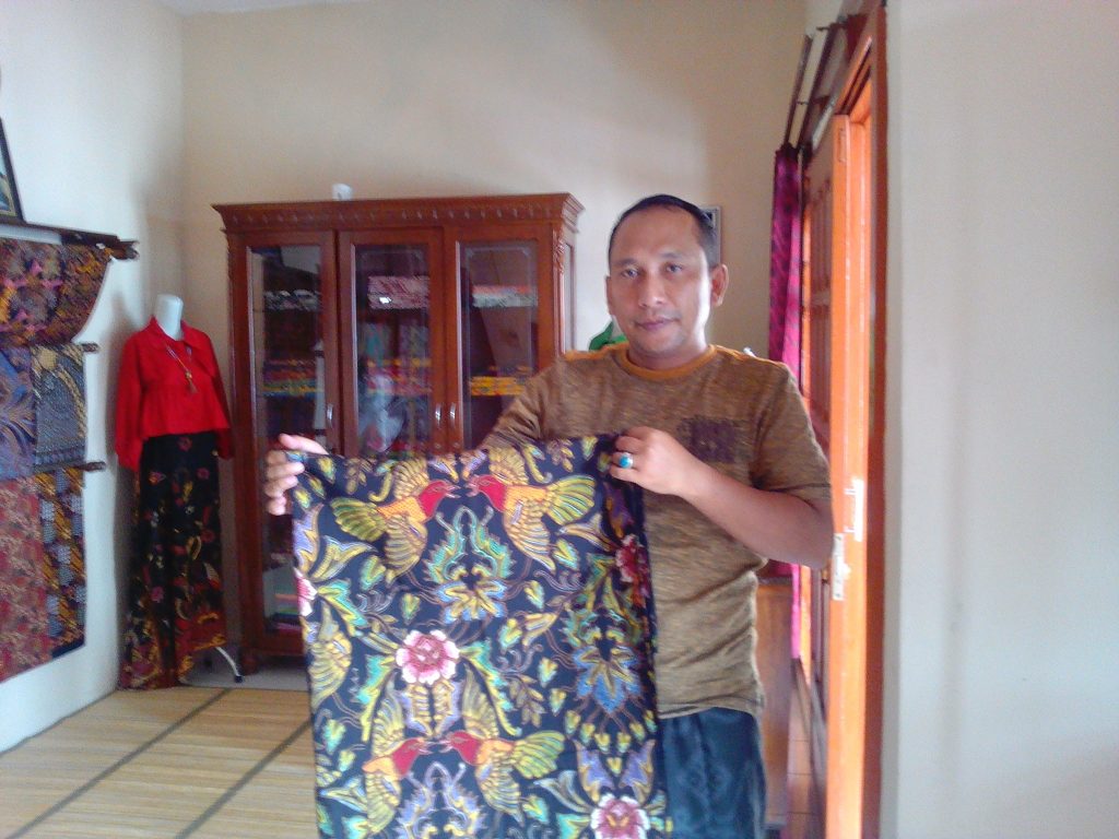 Batik Gajah Mungkur Angkat Kesenian Lokal Gresik – Beritalima.com