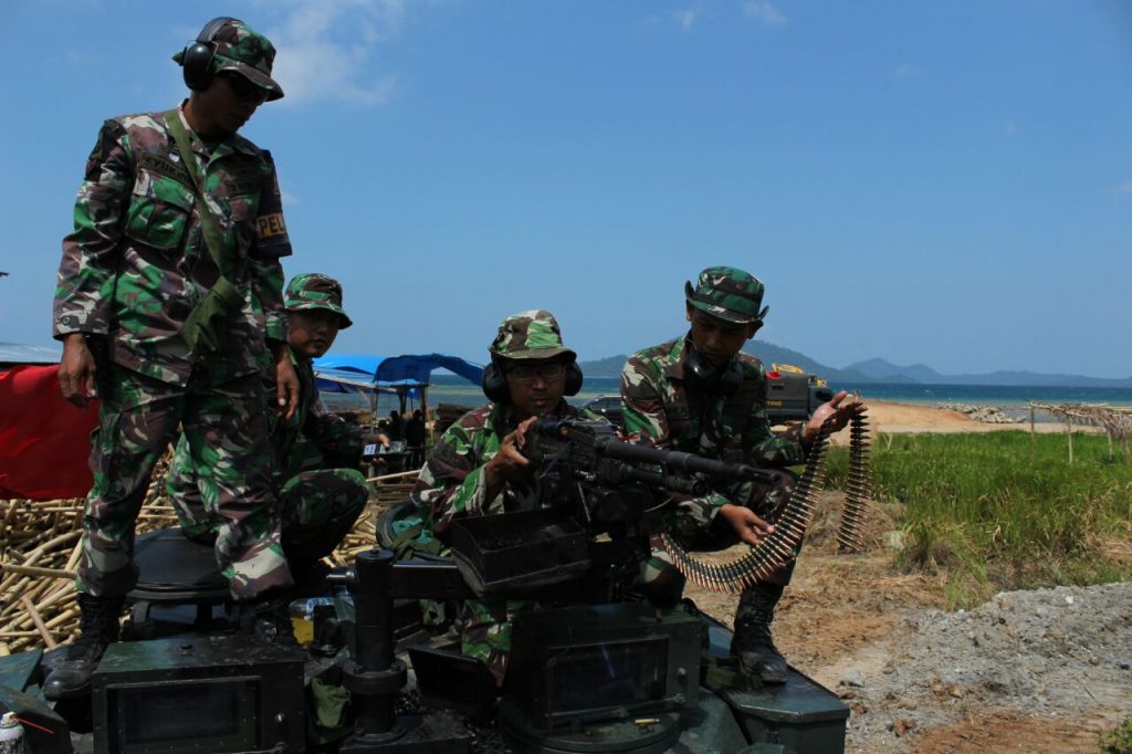 Latihan Menembak Senjata Berat Yonkav 1 Kostrad – Beritalima.com