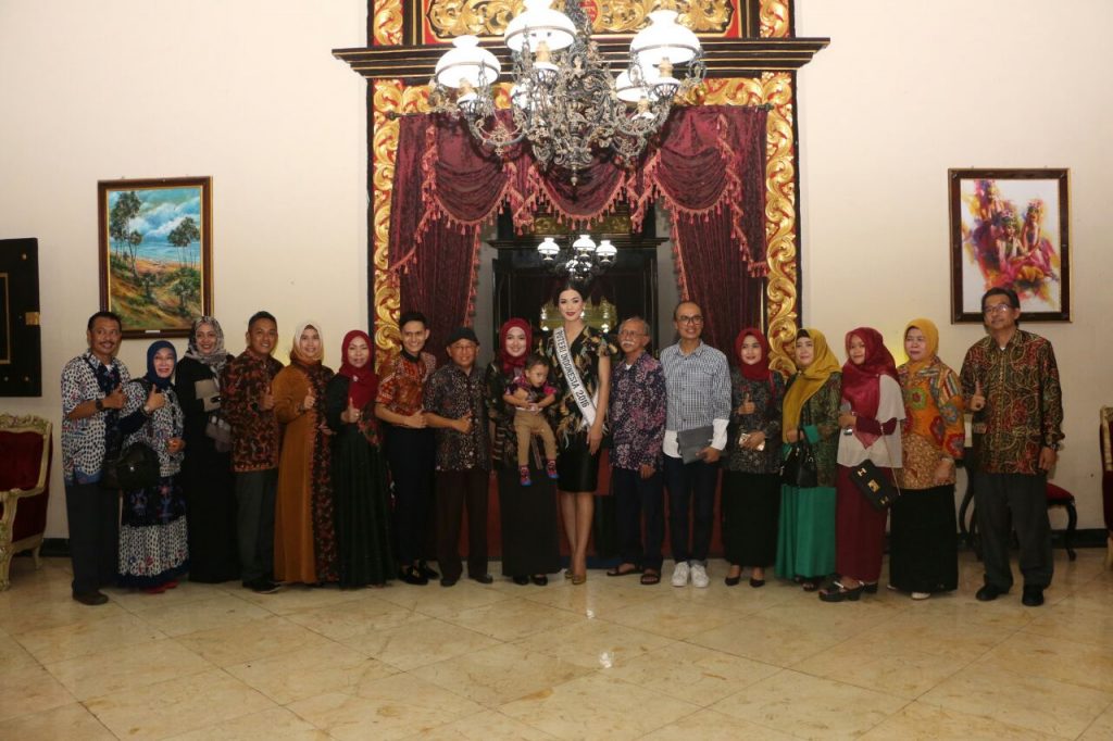 Sumenep Festival Batik Fashion Sambut Visit 2018 – Beritalima.com