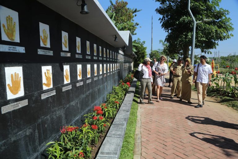 Pembangunan Ruang Publik di Surabaya Menjadi Inspirasi Kota-kota Besar ...