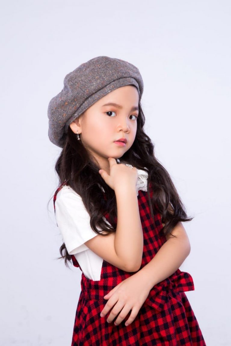 Lewat Single ‘Selamanya Sahabat’ Ellaine Lau Masuk Papan Atas Artis ...