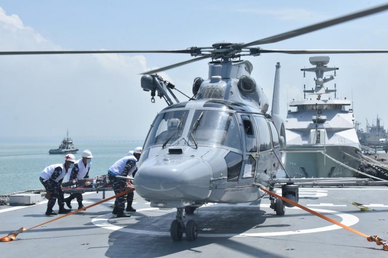 KRI SIM-367 Laksanakan Latihan Jelang Misi Perdamaian Di Lebanon ...