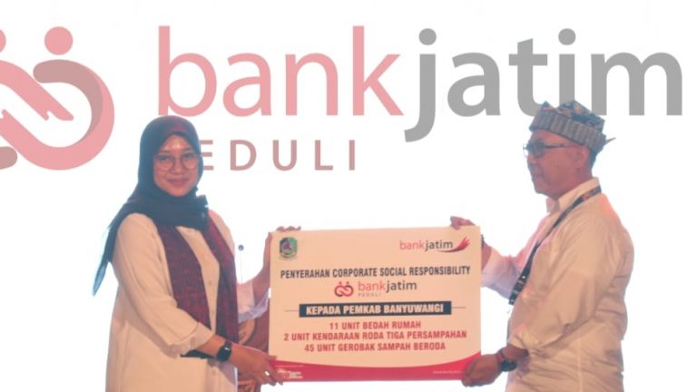 Bank Jatim Serahkan CSR Bedah Rumah, Mobil dan Gerobak di Banyuwangi ...