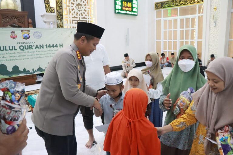 Peringati Nuzulul Qur’an Dengan Santunan Anak Yatim – Beritalima.com